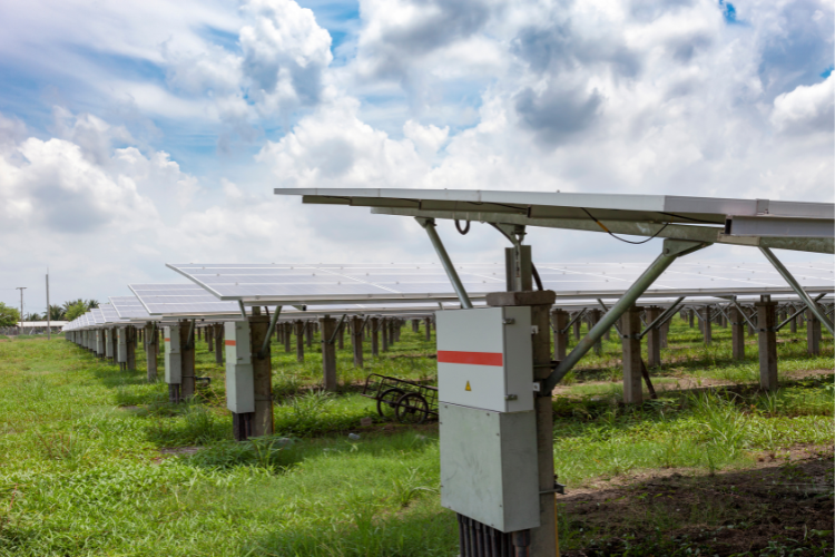 Achieving Resilience Benefits Through Utility Solar + Storage ...